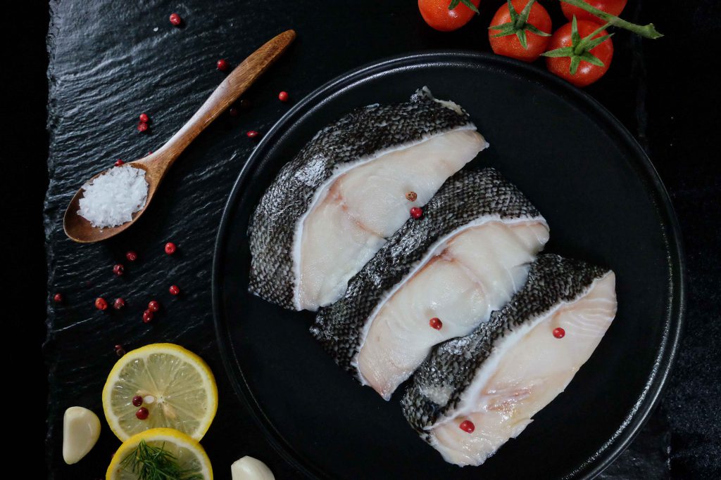 C6. U.S. Black Cod Fish Fillet 美國特級銀雪魚連皮魚柳 – 210g – Manna Groups
