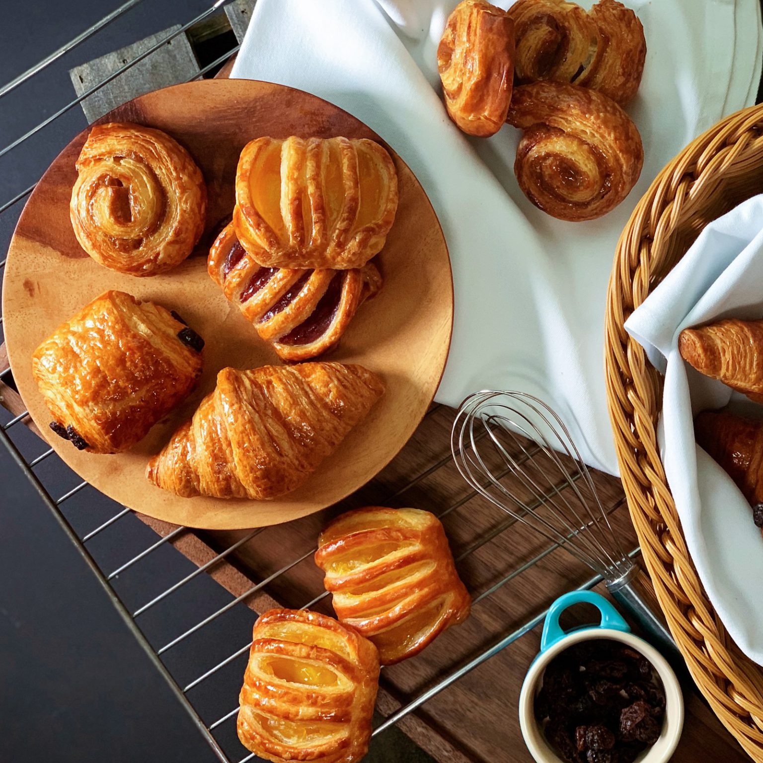 P7. Frozen Mini Danish (Assorted) & Croissant – Manna Groups